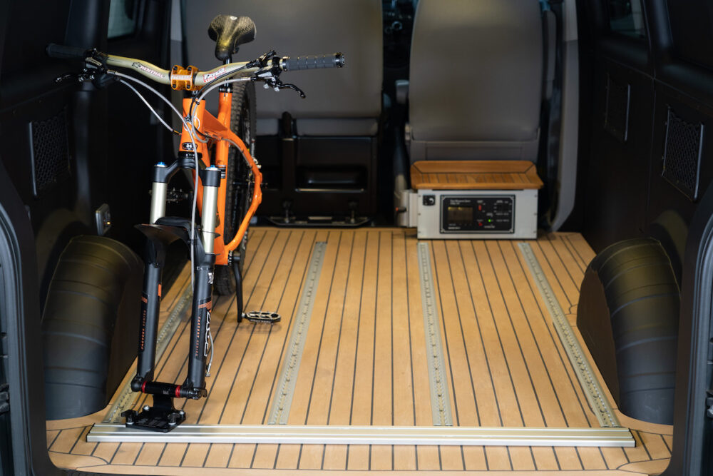 VW T5/T6 SWB/LWB - 1200mm Fork Mount Rail Twin T-Slot - Fits Cargo Hoop Mount Holes Tailgate ...