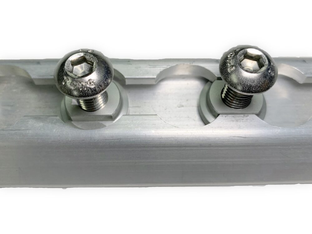 M8 L-Track/ Unwin/ Mercedes Vito Rail Fixing Kit - Fits an Off-Set ...